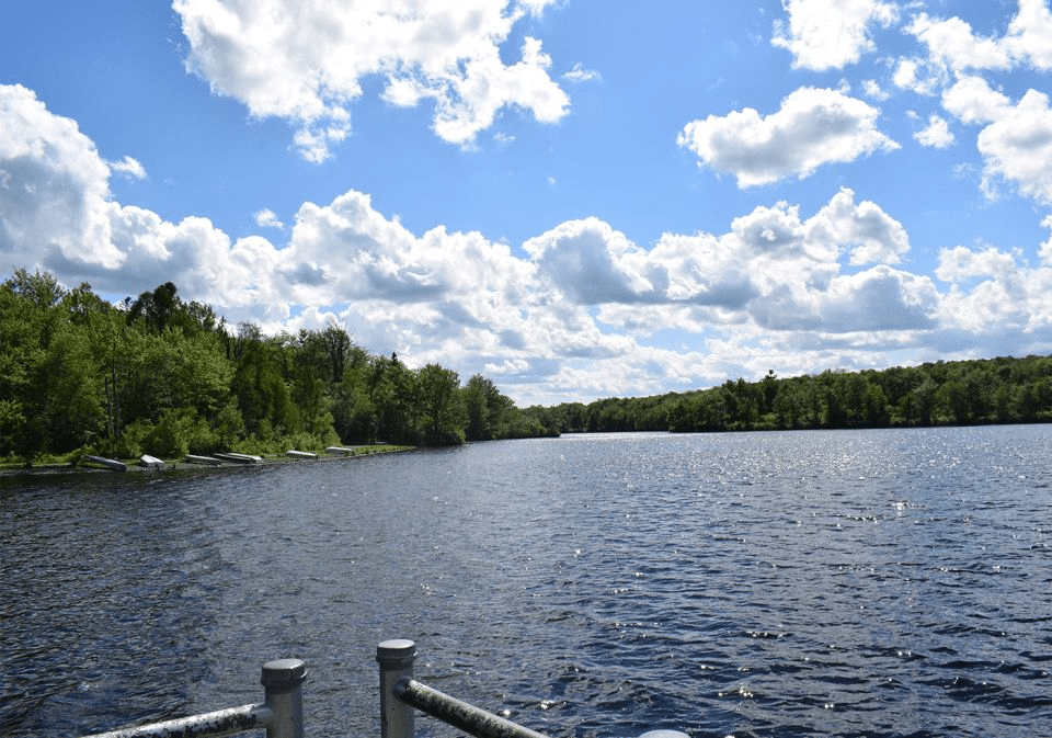 Top 5 Lakes and Lake Adventures in the Poconos - Hyatus Stays